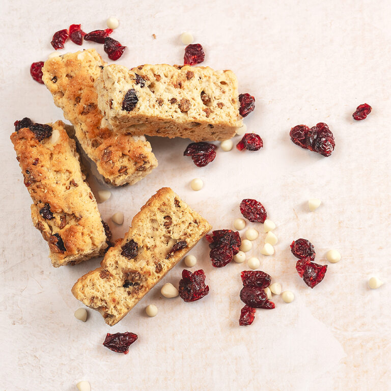 Muesli, Cranberry & White Chocolate Rusks - Kraak Rusks | Kraak Beskuit